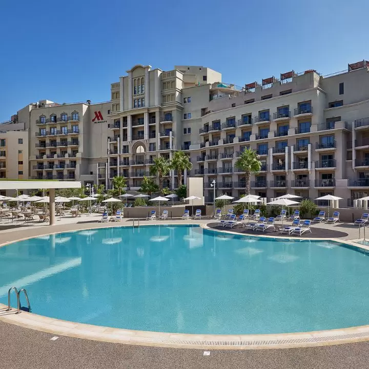 Cala Lido (Malta Marriott Resort & Spa) – Day By The Pools